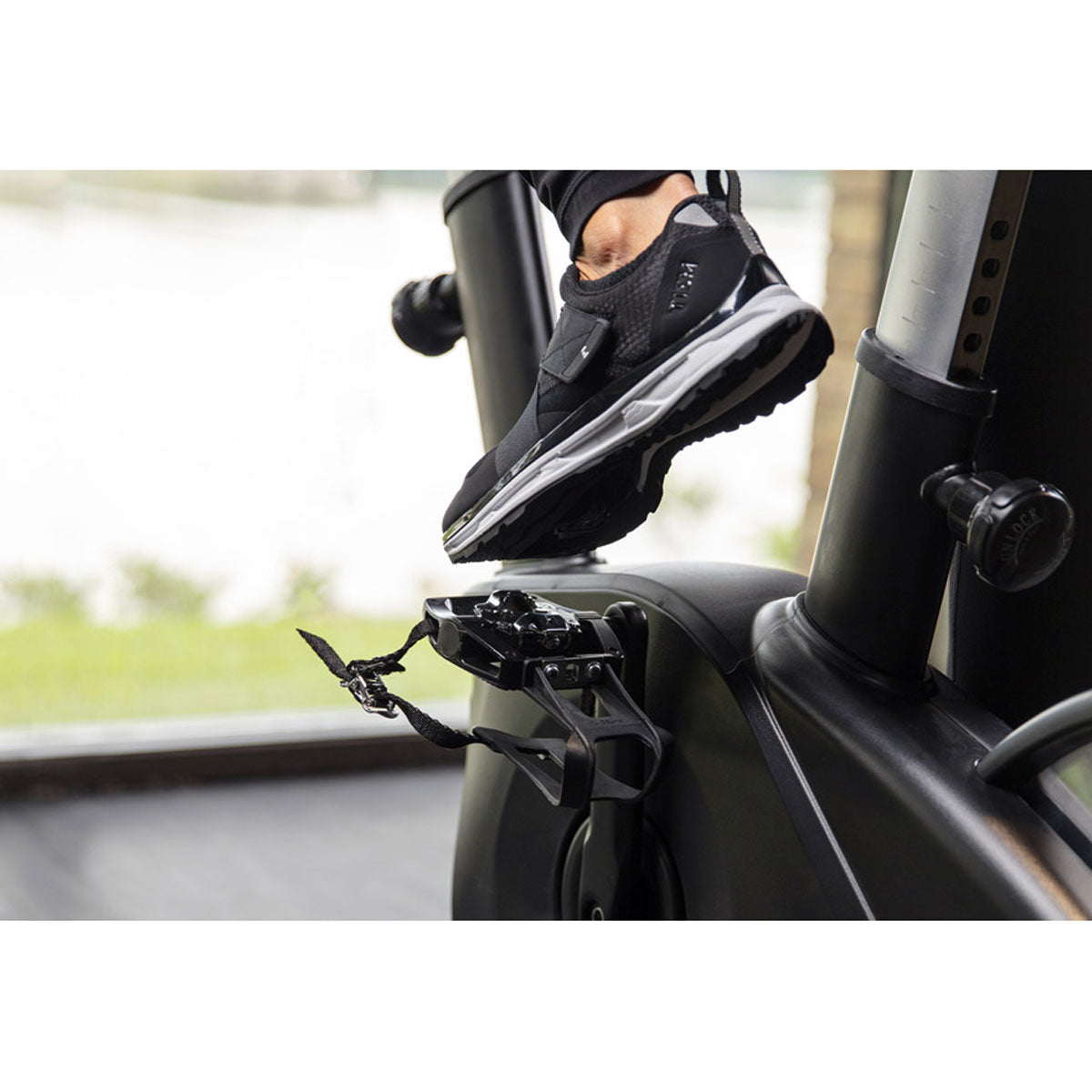 Octane Fitness Surge Indoor Cycle – commercial.fitnessexchange